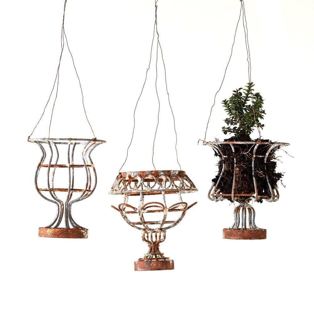 Wire Hanging Mini Urn | Altamont Vineyard & Winery